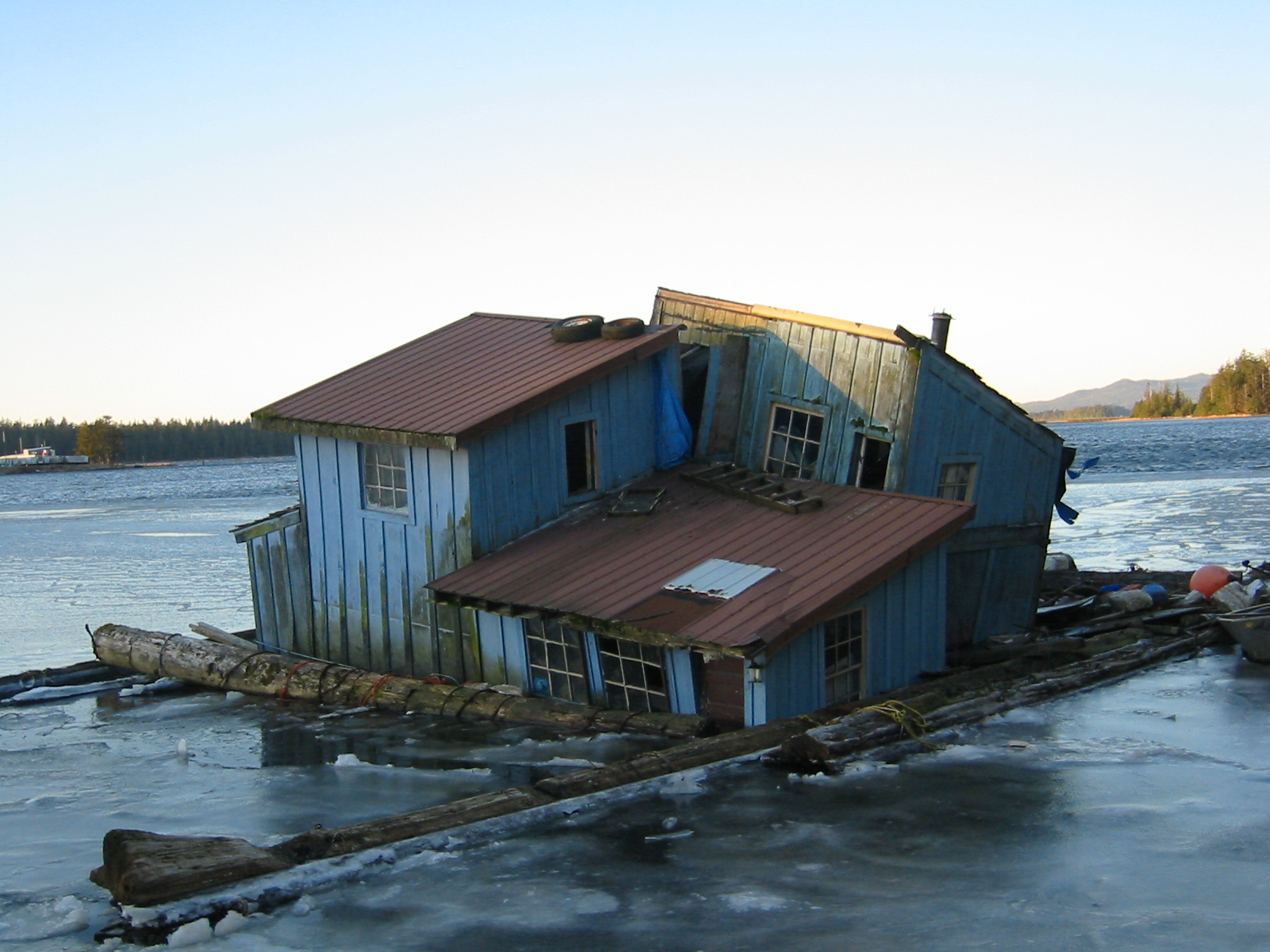 Blue Float House, Craig, Alaska [1600 x 1200] : AbandonedPorn